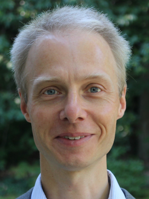 Invited researchers - IHES